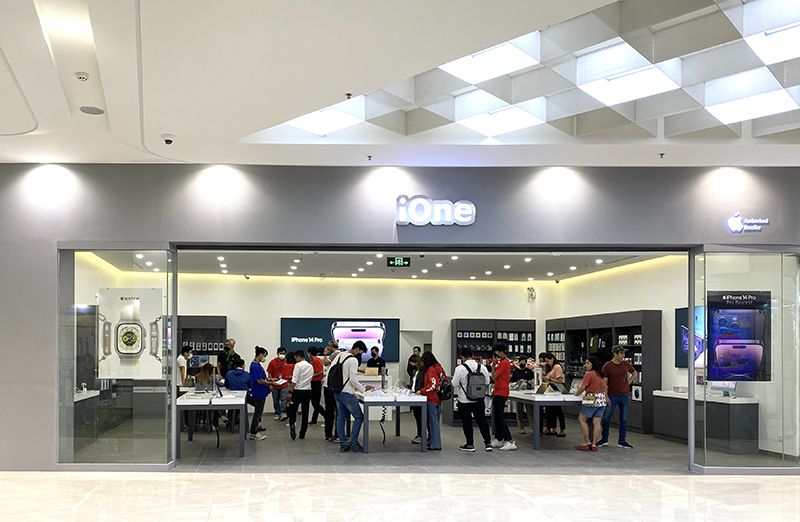 iOne សាខាថ្មី ផ្សារទំនើបអ៊ីអនម៉លមានជ័យ ចាប់បើកដំណើរការហើយ...