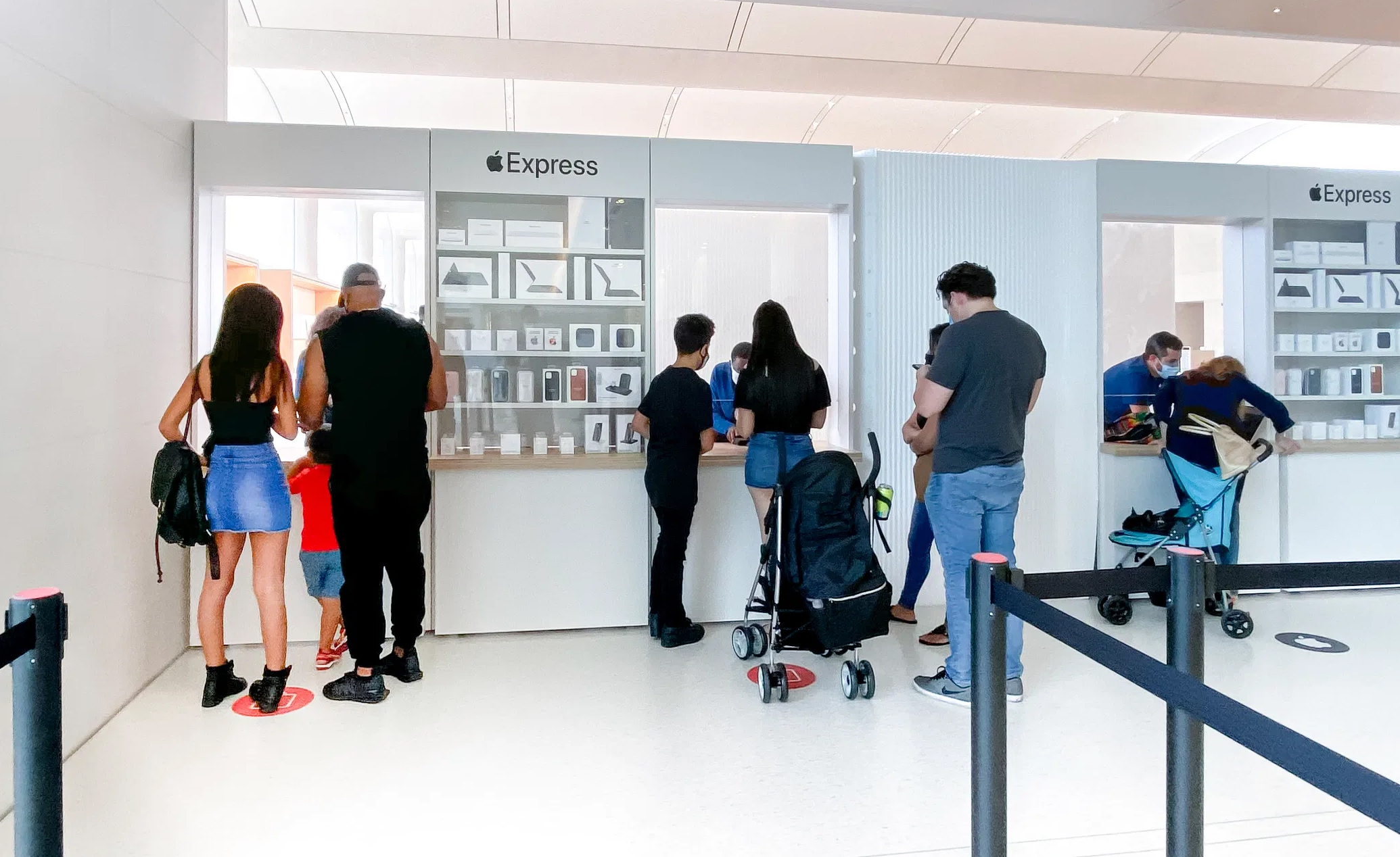 Apple រៀបចំប្រព័ន្ធសុវត្ថិភាព “Express Storefront Pickup ...