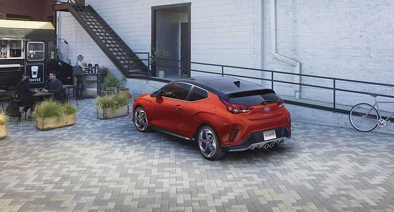 ក្រុមហ៊ុន Hyundai នឹងប្រគល់រថយន្ត Veloster Sedan មួយគ្រឿង ...